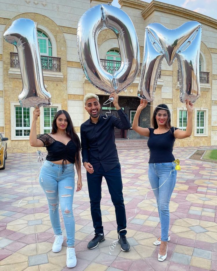 Mo Vlogs Net Worth, Income, Cars, Lifestyle, and more