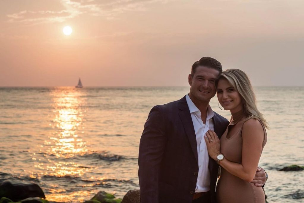 Ashley Strohmier Bio, Age, Husband, Salary and More