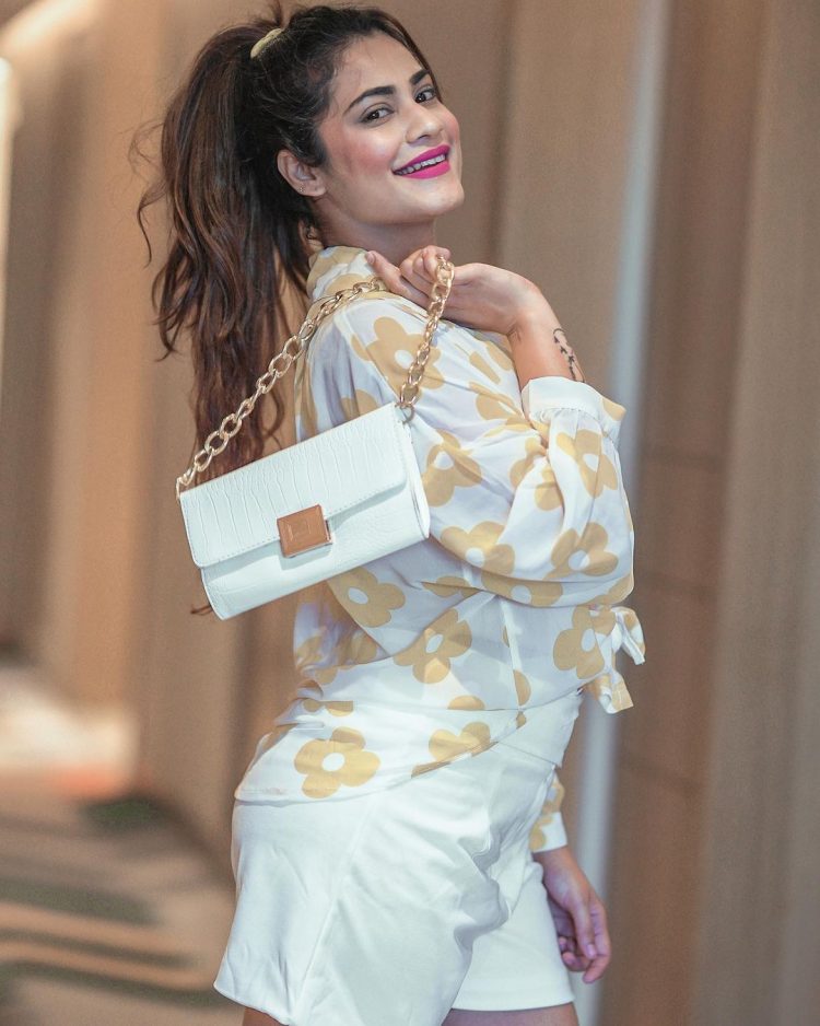 Kritika Malik Bio : Age, Son, Husband, Fitness & More